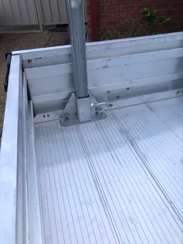 Universal Ladder rack – DIY Customs